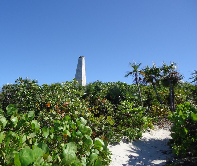 Great Exuma Island, Georgetown, Bahamas | Sailing on Moon